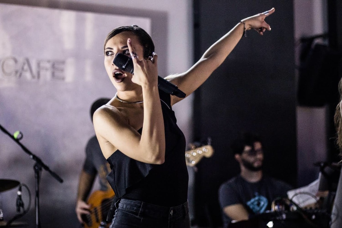 Sara Cavic - Soul Artists - The Worlds Artist Platform - Instant Talent ...